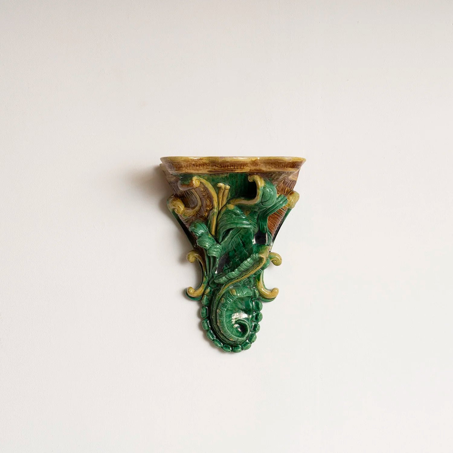 Ceramic Decorative Wall Bracket